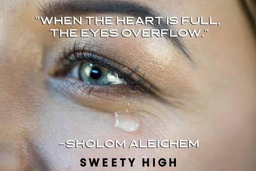 160+ WhatsApp Status and Quotes on Beautiful Eyes